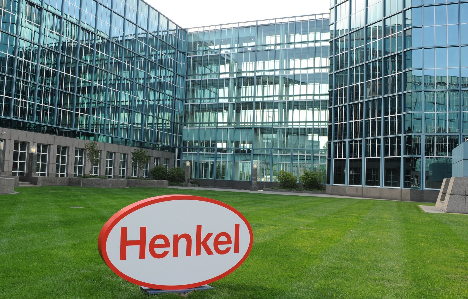 Henkel: Ambiția noastră este ca producția să devină climatic-pozitivă ...