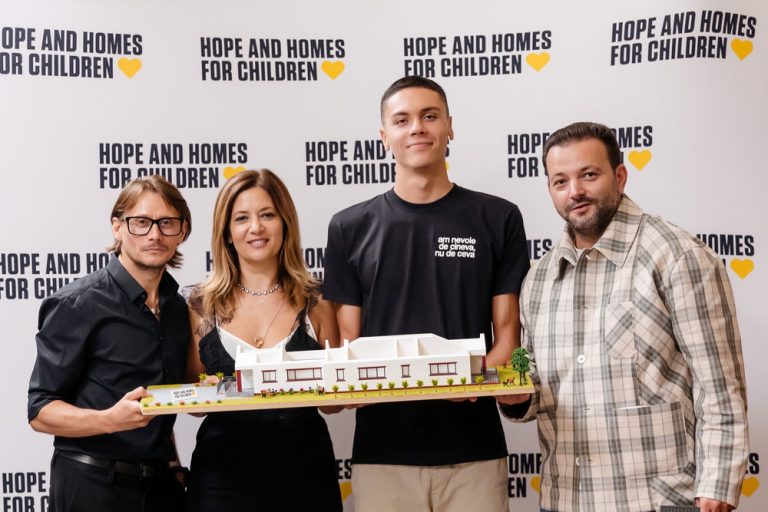 Hope and Homes for Children câștigă Premiul I la Gala Societății Civile ...